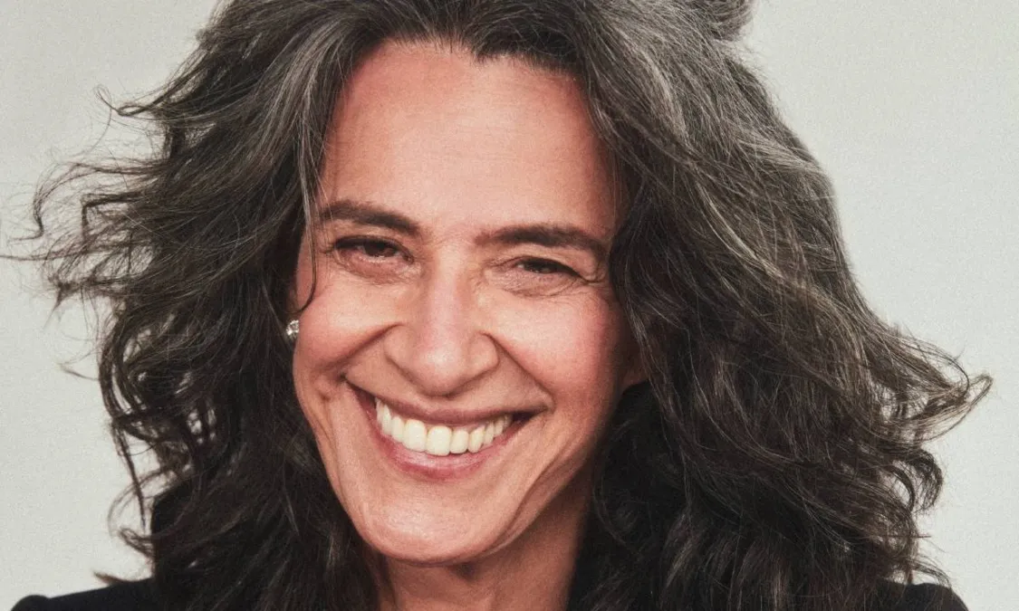 Simone traz para Salvador turnê que celebra 50 anos de carreira