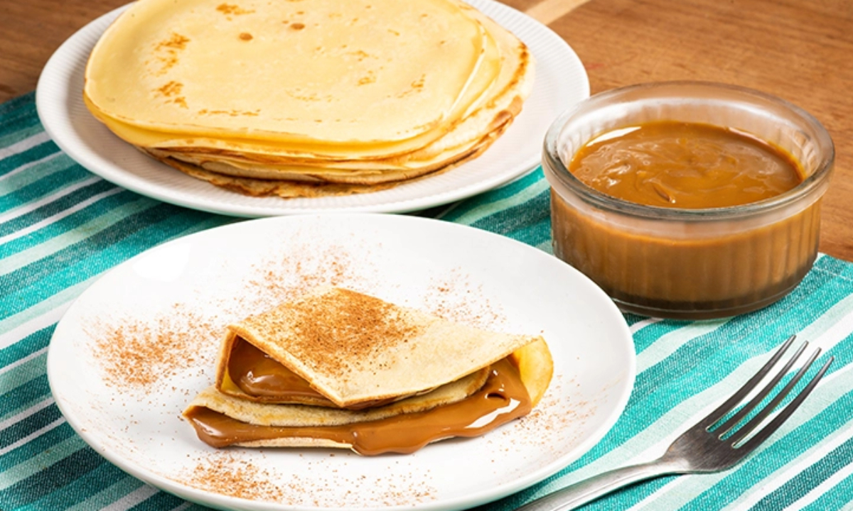Aprenda a fazer panquecas de doce de leite em 30 minutos