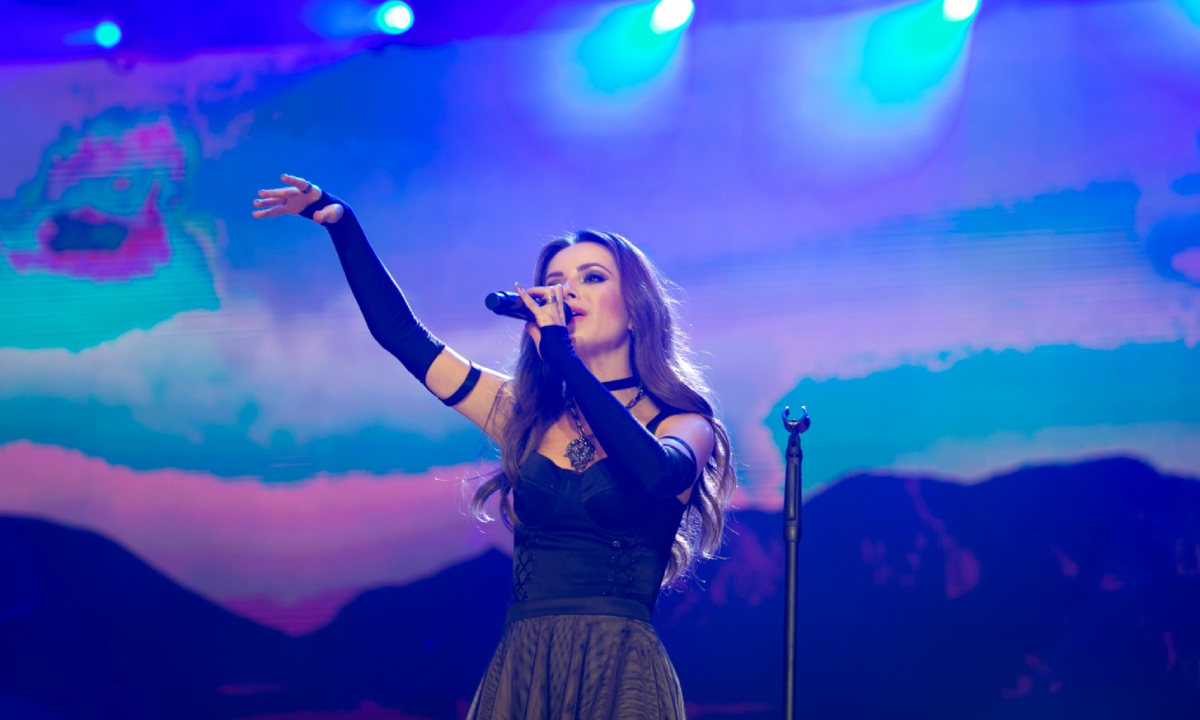 Ingressos para show de Sandy começam a ser vendidos nesta terça (18)