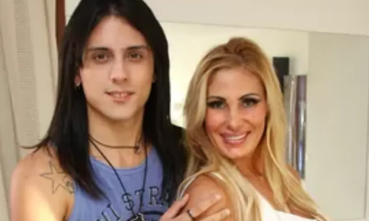 Ângela Bismarchi diz ter descoberto morte do filho pelas redes sociais