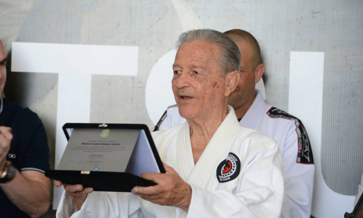 Referência do jiu-jitsu brasileiro, Robson Gracie morre aos 88 anos