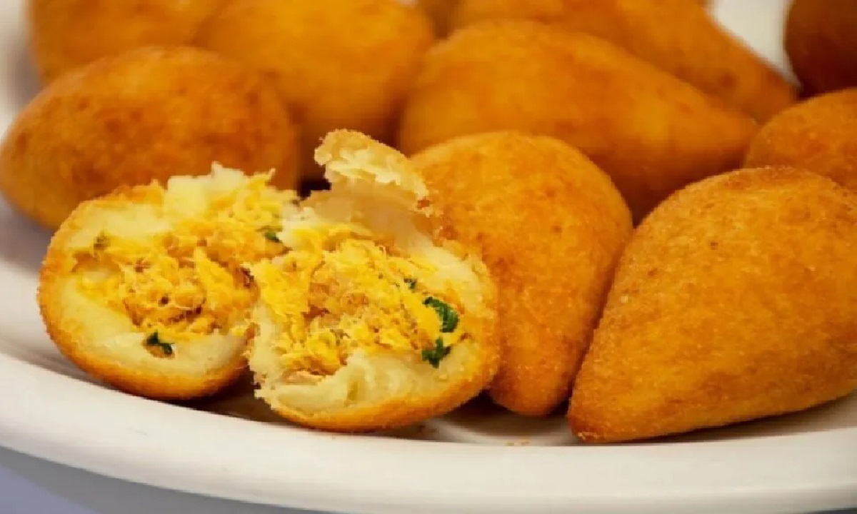 Fit e gostosa: aprenda a fazer coxinha de frango com batata-doce