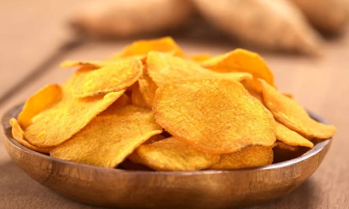 Lanche da tarde: aprenda a fazer chips de batata-doce na Airfryer