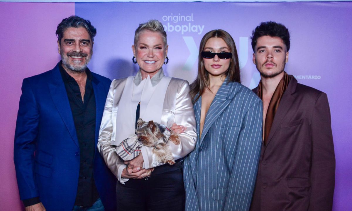 Xuxa posa com Sasha em lançamento de documentário no Rio; veja fotos