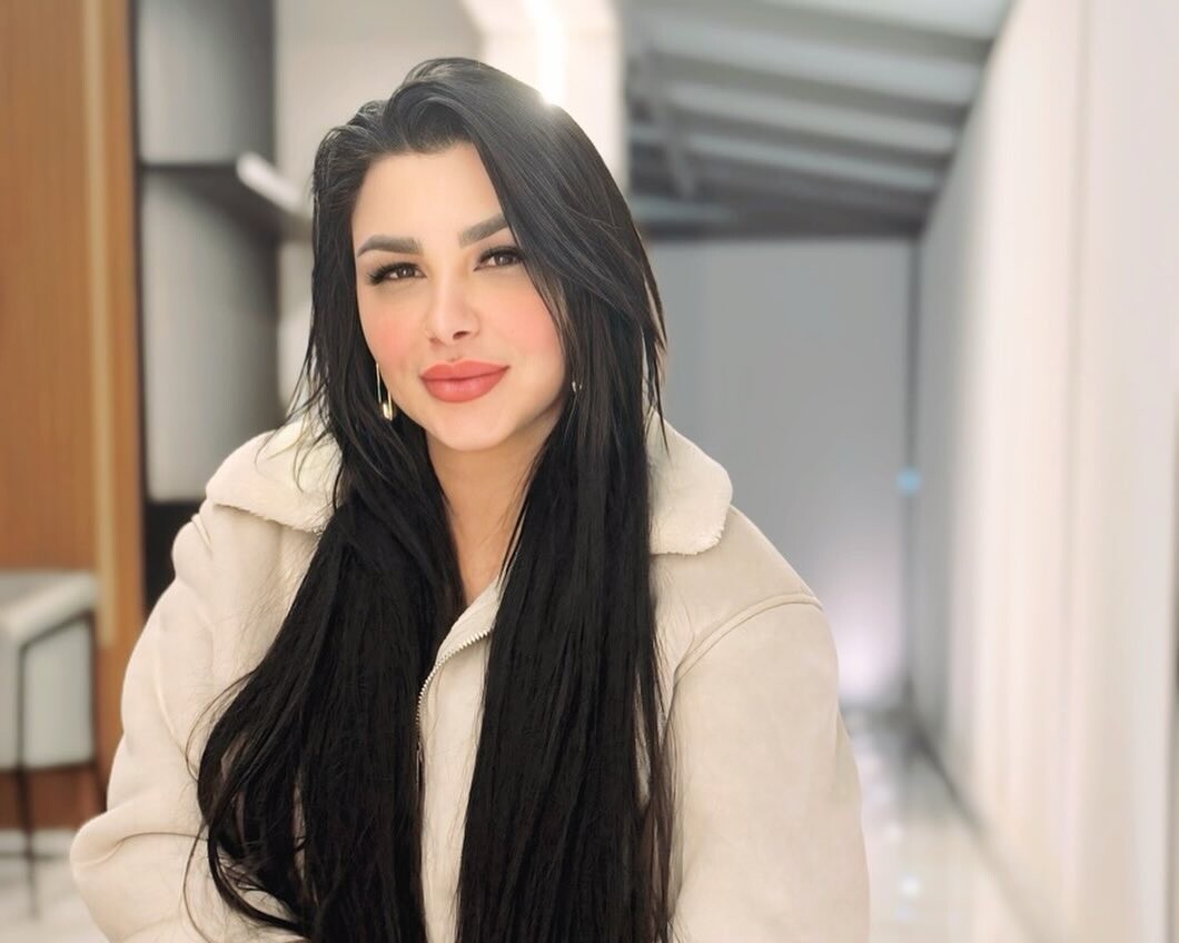 Jenny vai à Justiça contra Bia Miranda para conhecer neto