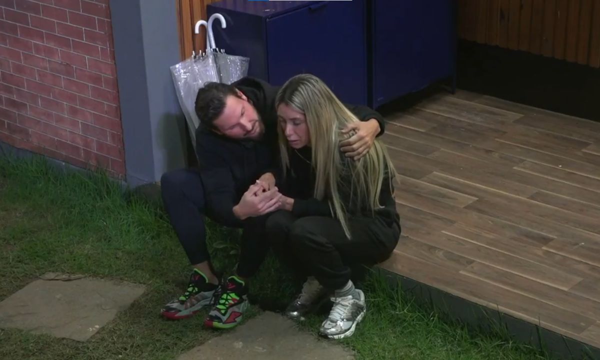 'Power Couple': Talira tem crise de choro e recebe profecia de Silvia