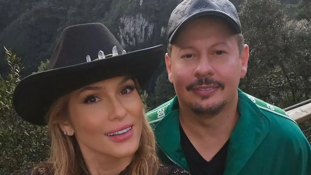 Ex de Lívia Andrade assume nova namorada e escancara término