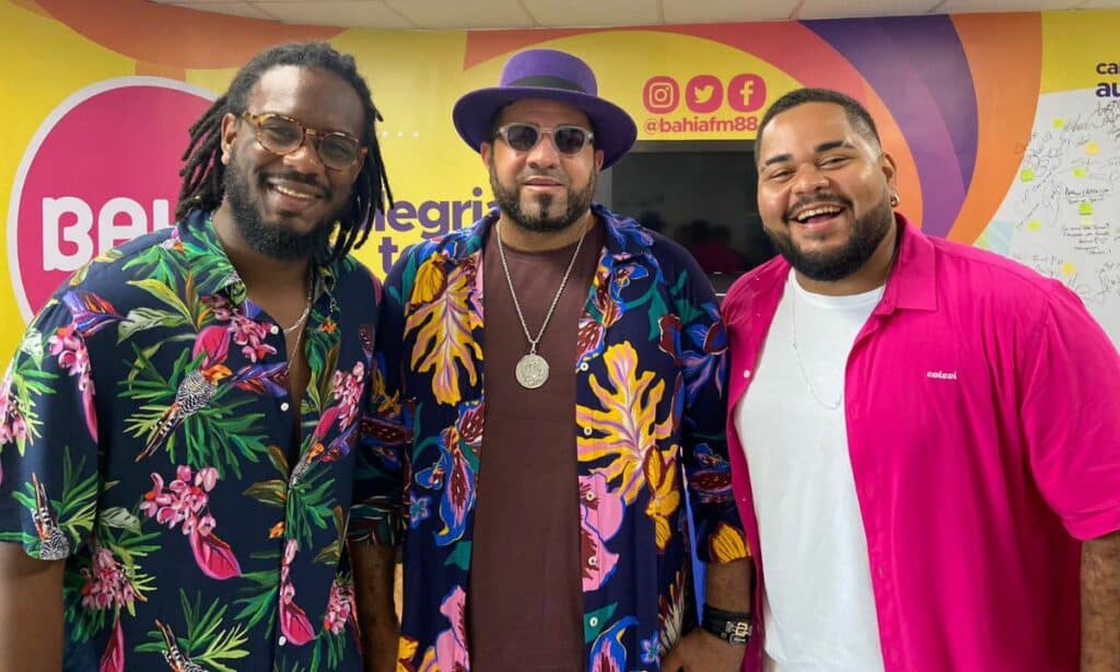 Filhos de Jorge comanda show aberto ao público, em São Sebastião do ...