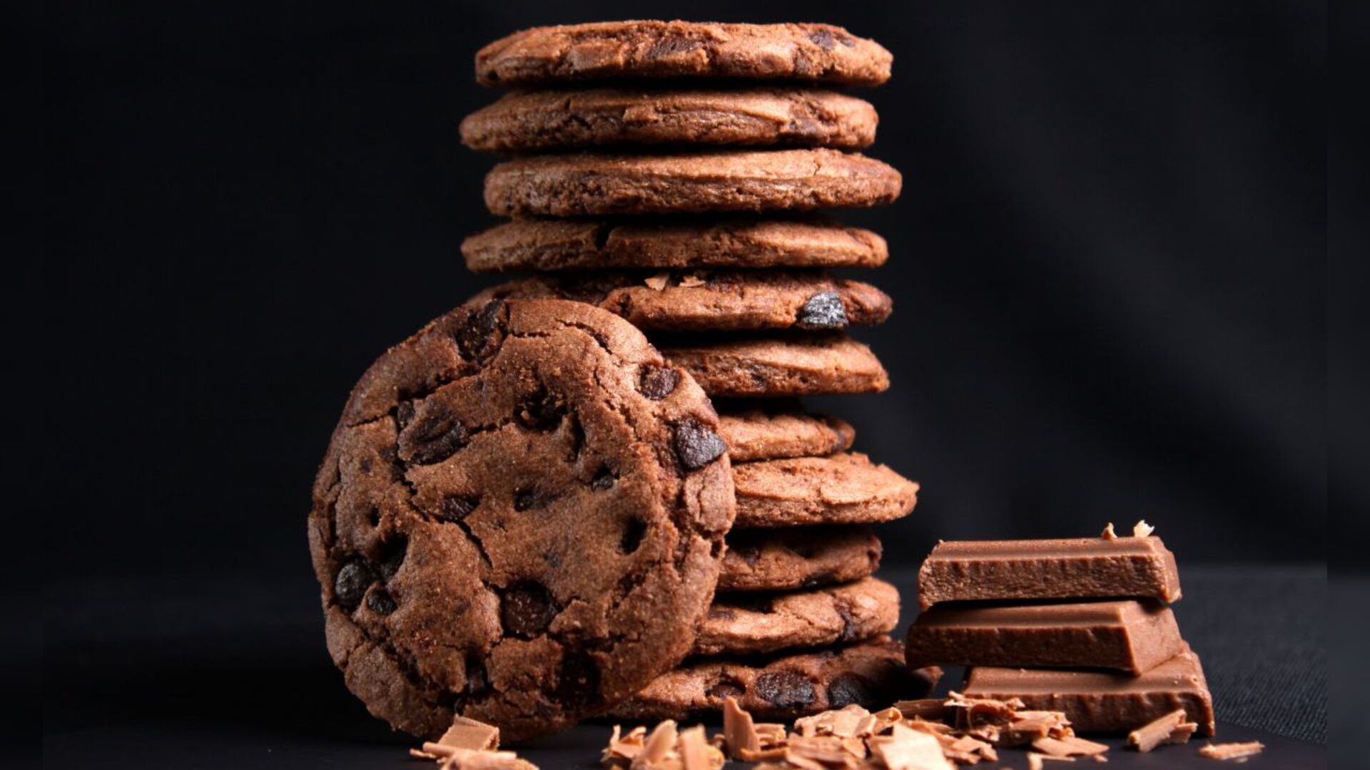 Aprenda a fazer cookies de chocolate fit e sem farinha