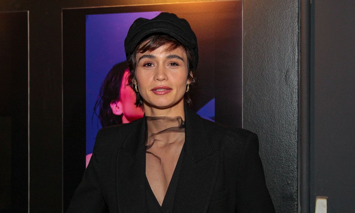 Nanda Costa e outros famosos marcam presença em pré-estreia de filme