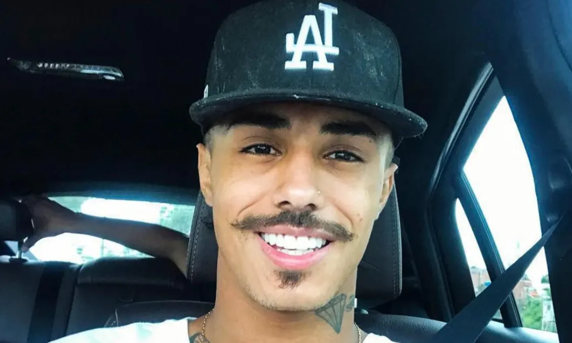 MC Livinho apresenta seu baile na playlist 'Met Dança' no Spotify