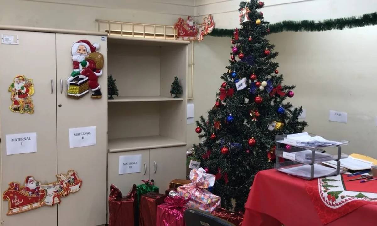 Cartinhas Do Papai Noel Dos Correios Estão Disponíveis Para Adoção
