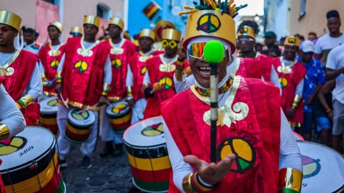45 anos do Olodum: escola do grupo oferece oficina de dança gratuita 45 anos do Olodum: escola do grupo oferece oficina de dança gratuita