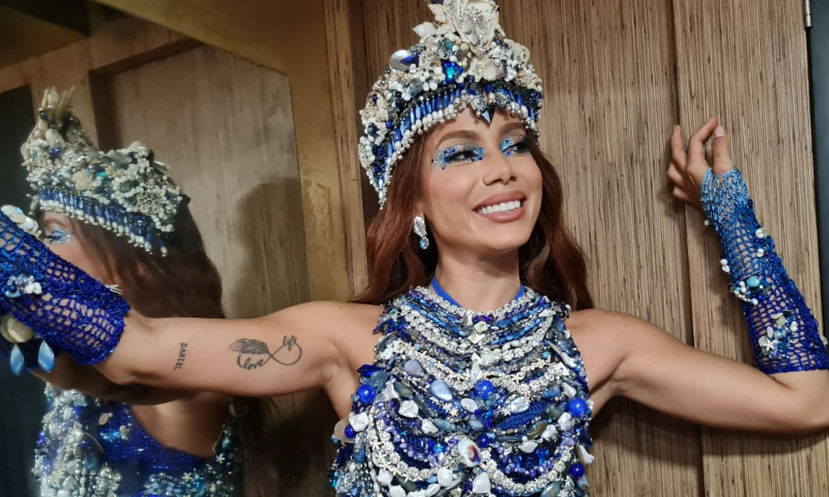 Anitta revela torcida por 'Macetando' como música do Carnaval 2024