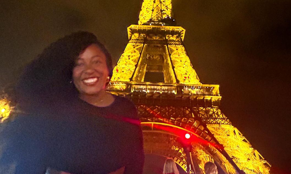 Tia Má 'vive sonho' durante viagem em Paris: 'Achava impossível'