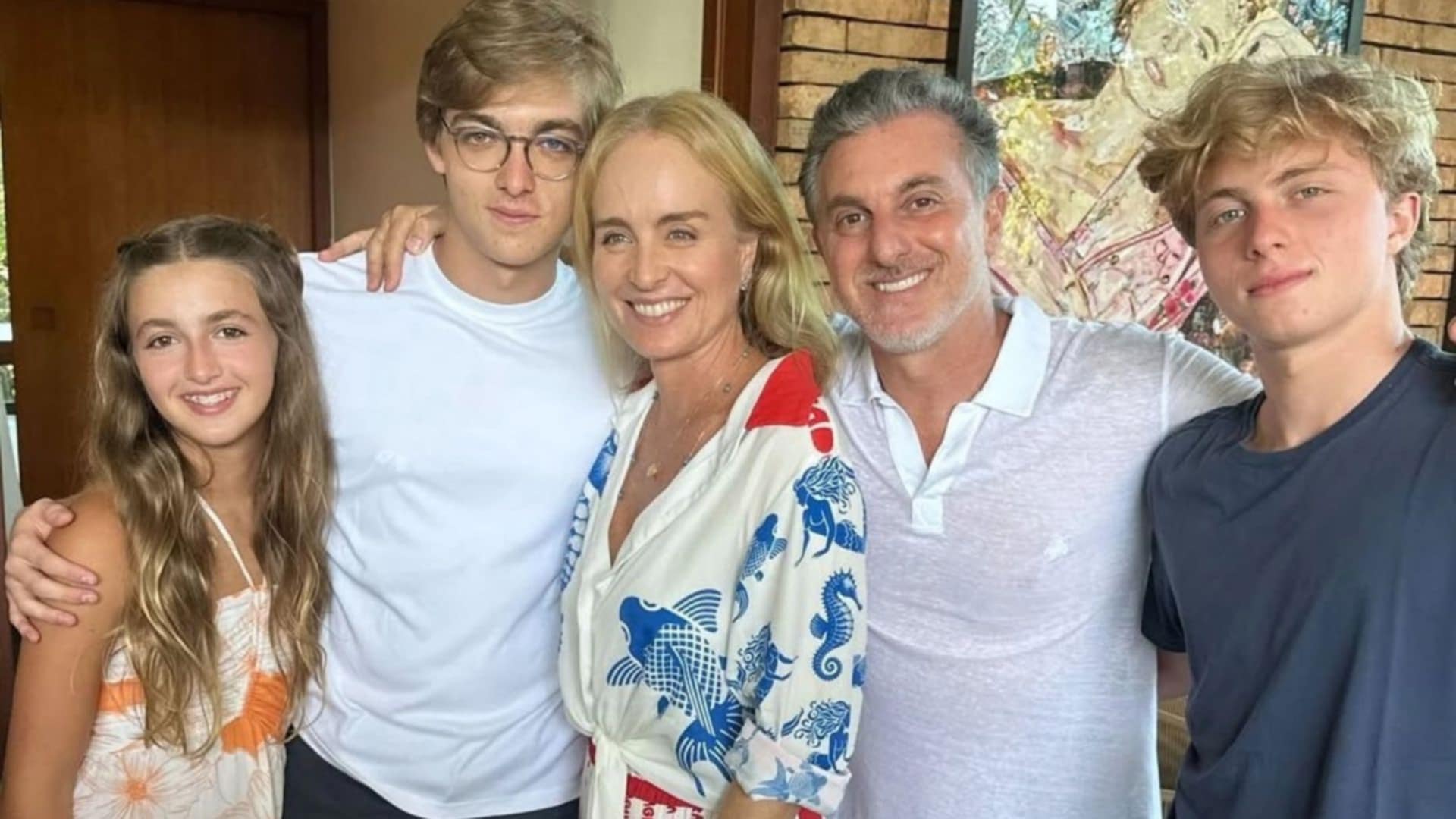 Angélica manda recado especial para Luciano Huck no Dia dos Pais; veja