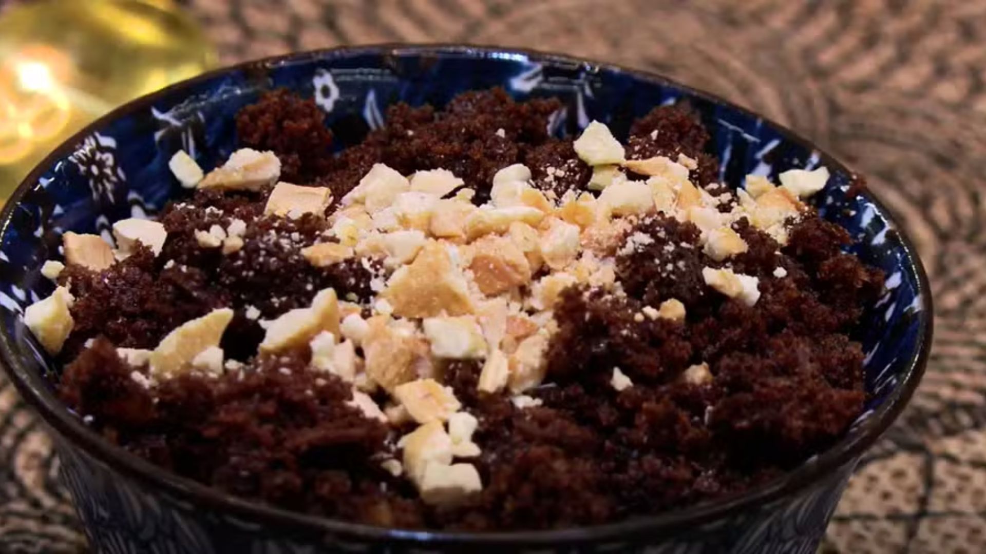 Aprenda a fazer receita de brownie com cookie fácil e caseiro