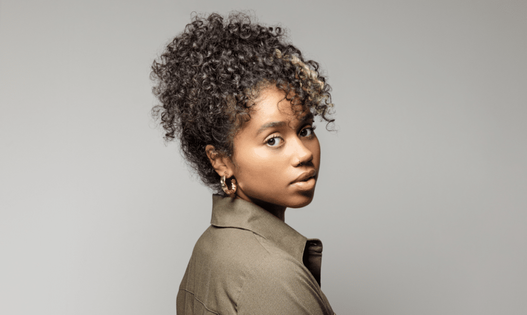 Melly apresenta show em rooftop do Rio Vermelho, em Salvador