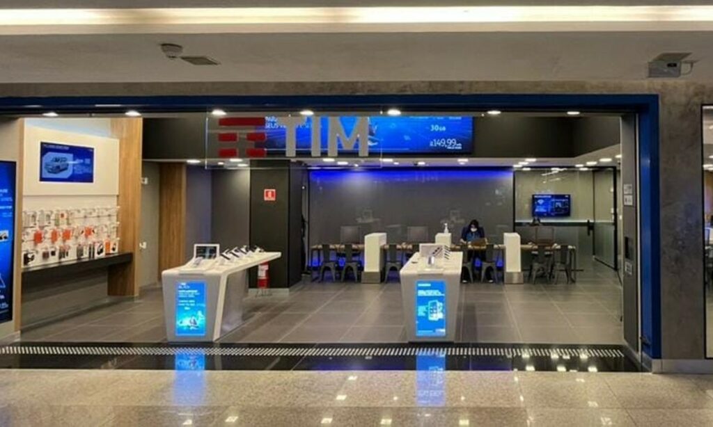 TIM abre 70 vagas para pessoas com deficiência; saiba como se inscrever