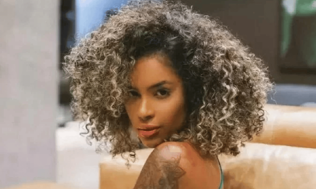 Sthe Matos desmaia durante gravação de 'dancinha' do Tik Tok; veja vídeo