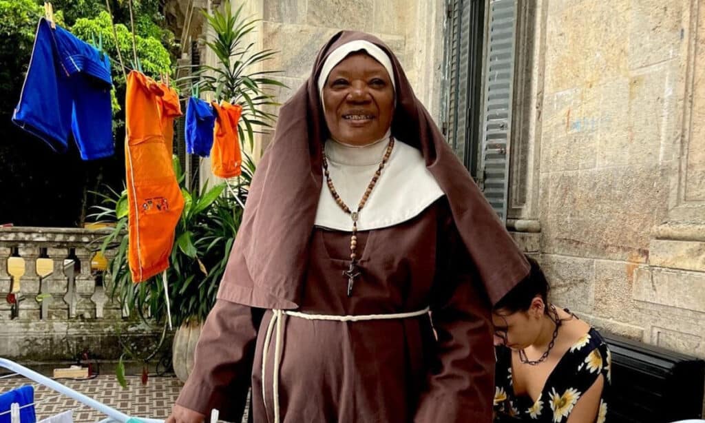 Neusa Borges comemora melhor fase aos 81 anos e comenta falta de ...